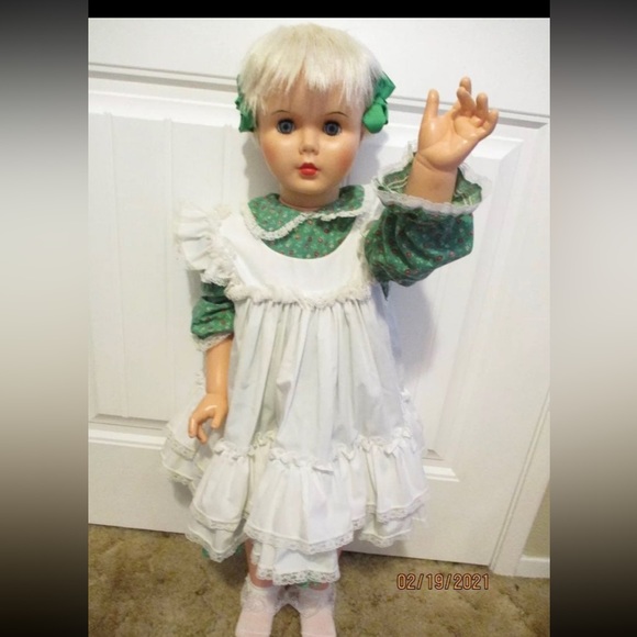 unneda27 | Toys | Vintage 5s Unneda Sleepy Eyes Doll 35 High | Poshmark